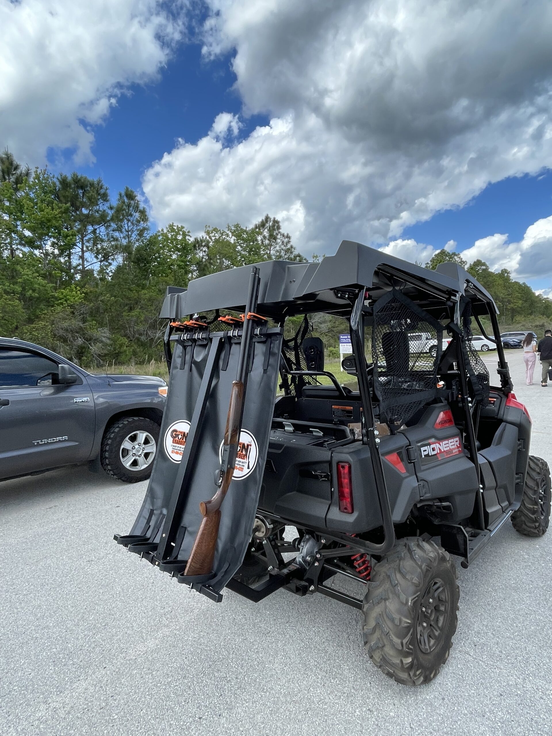 Trailer Hitch Gun rack - The Gun Grabber