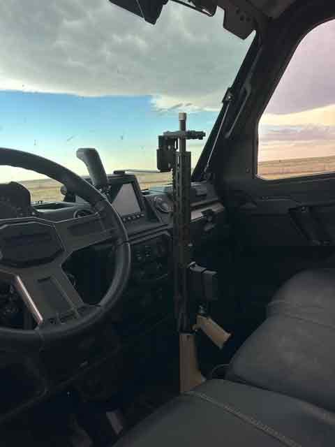 Polaris Ranger 1000 XP With Navigation Screen Gun Rack - The Gun Grabber